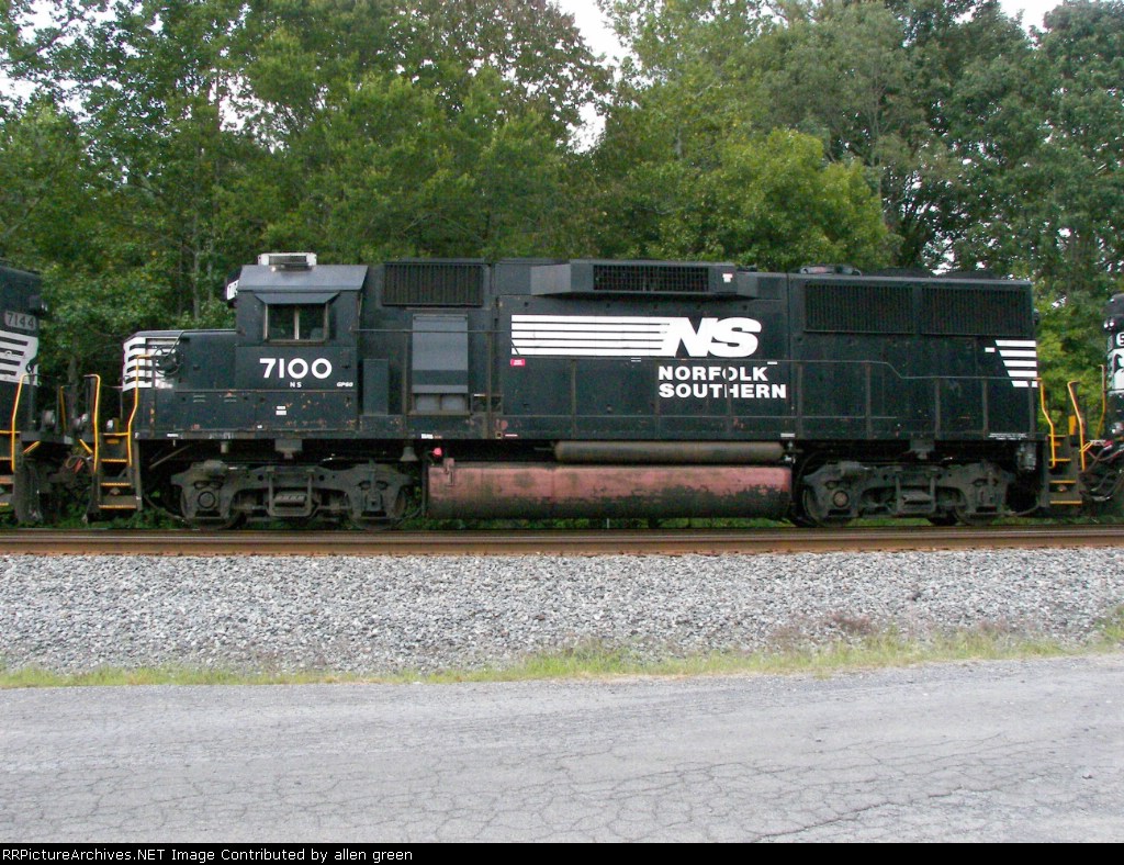 NS 7100